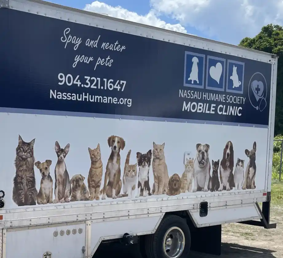 Mobile Clinic - Nassau Humane Society